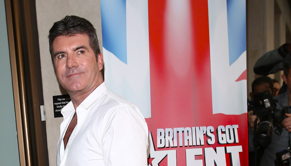 5 Dads in Knitted Sweaters Onstage Still Got Groove, Shock Judge Simon ...