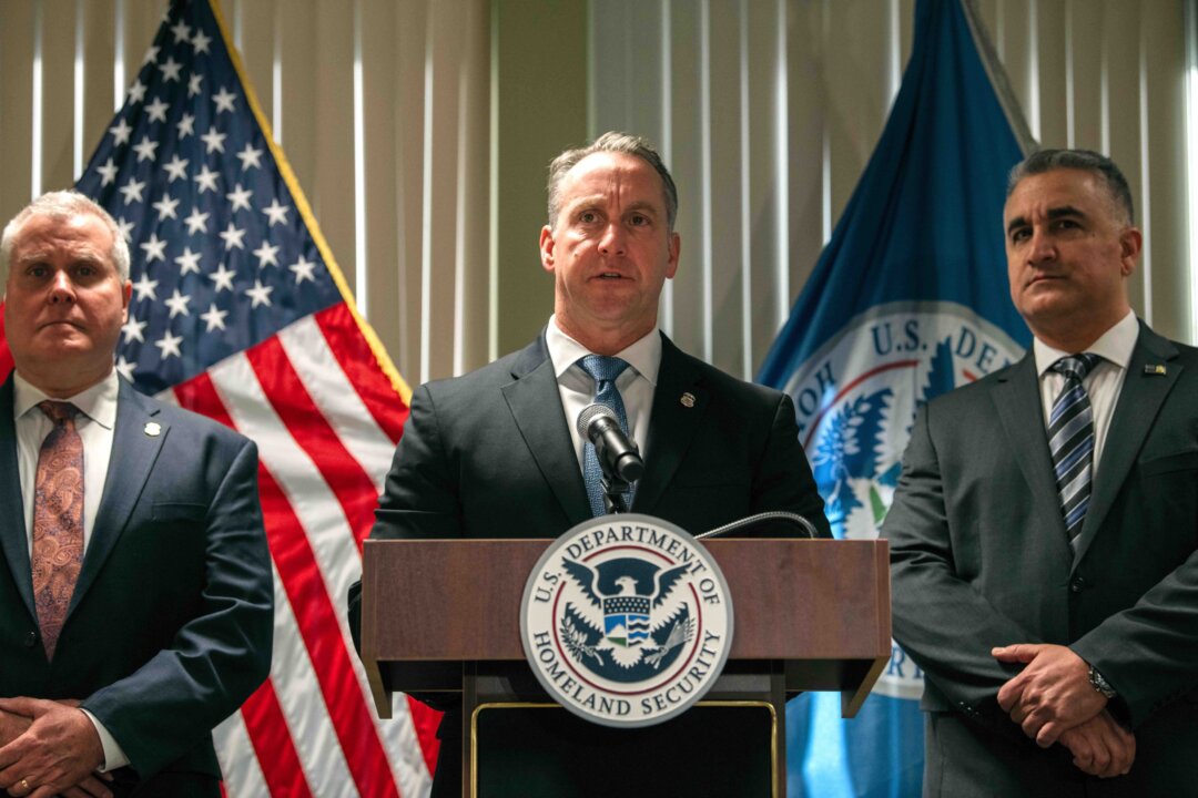 ICE Director Releases List of ‘Fugitive’ Illegal Aliens Freed By NYC’s ...