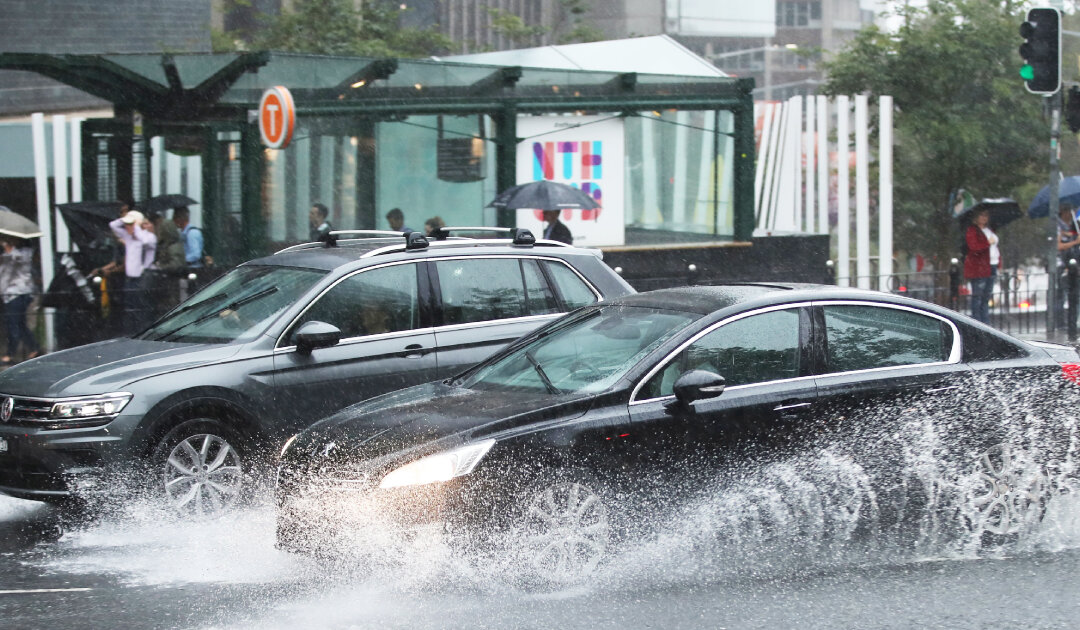 Heavy Rain Drowns out NSW Fires, Official Says City Roads May Flood ...