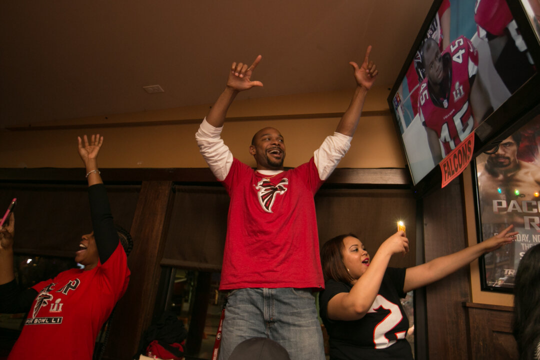 NFL Asks Supreme Court to Reconsider Class Action Over Sunday Ticket TV ...