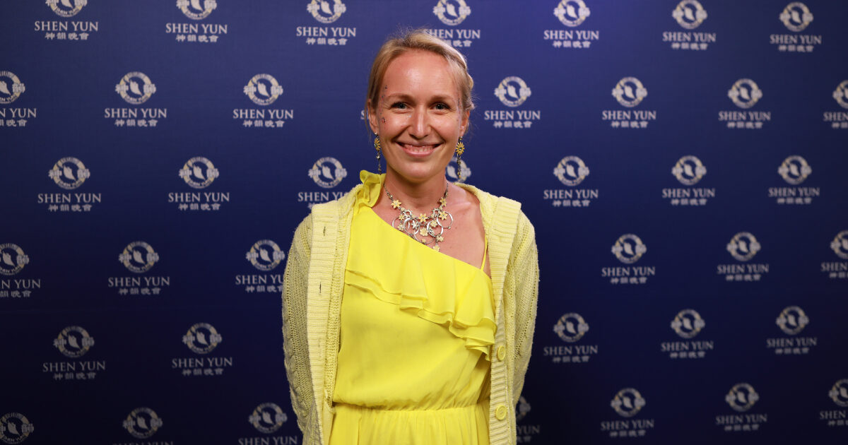 Artist Says She ‘Can’t Wait Next Year to Come Again’ After Seeing Shen ...