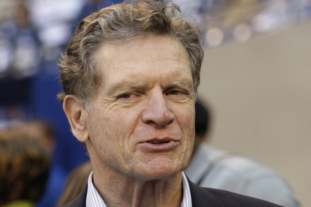 Mike Curtis, Fierce Linebacker for Colts, Dies at 77 | The Epoch Times