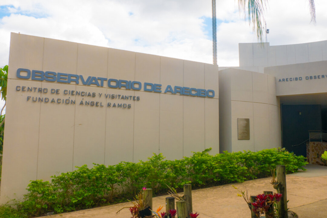 Giant Asteroid That Looks Like ‘Wearing a Face Mask’ to Fly Past Earth ...