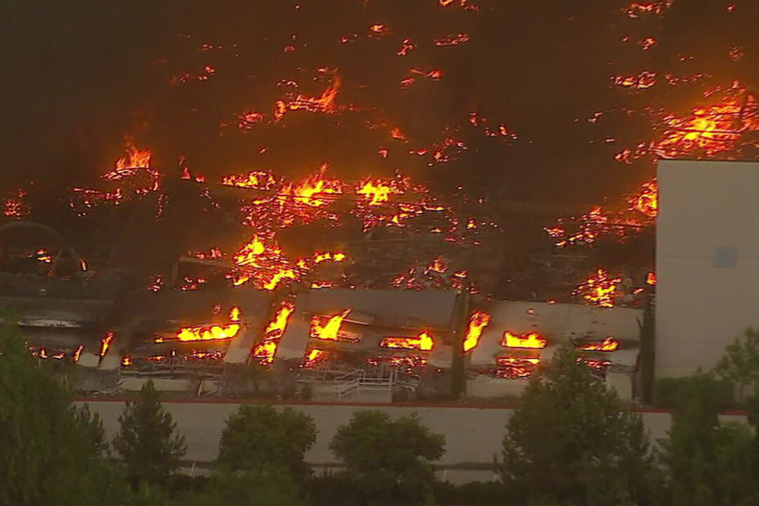 Fire Tears Through Amazon Distribution Center in Redlands, California ...