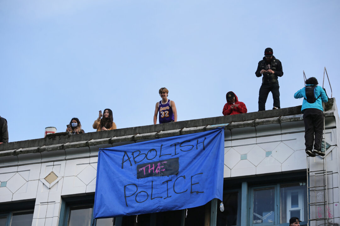 Seattle Rapper Says He’s No ‘Terrorist Warlord’ | The Epoch Times