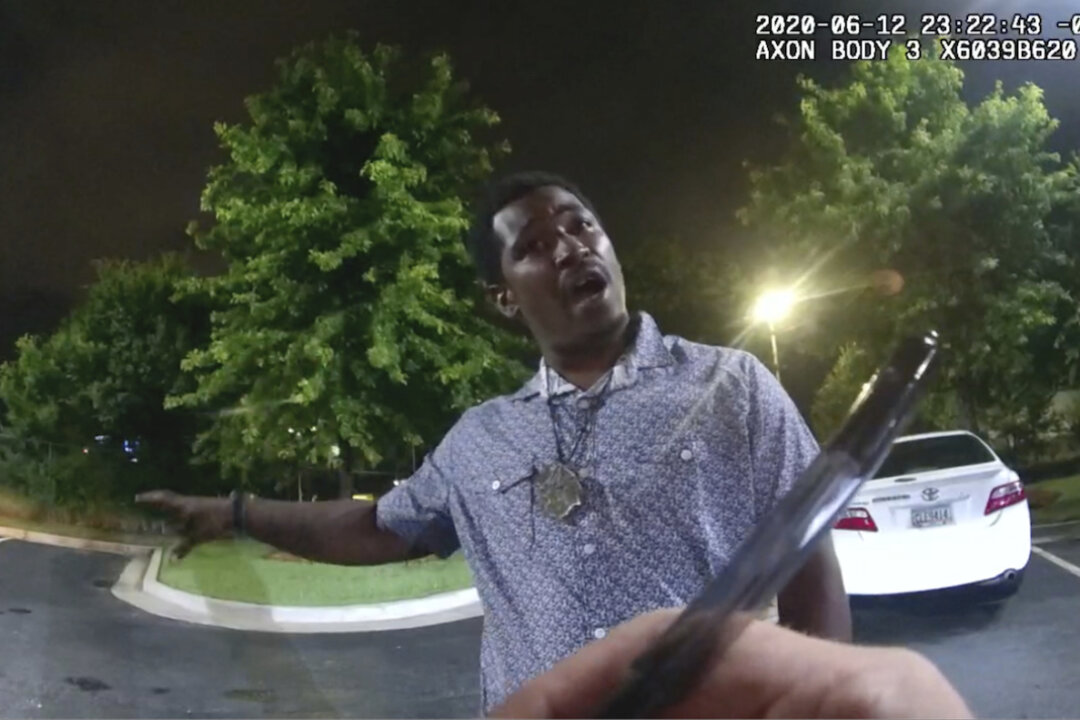 Officers Did Not Commit Crimes in Fatal Shooting of Rayshard Brooks ...