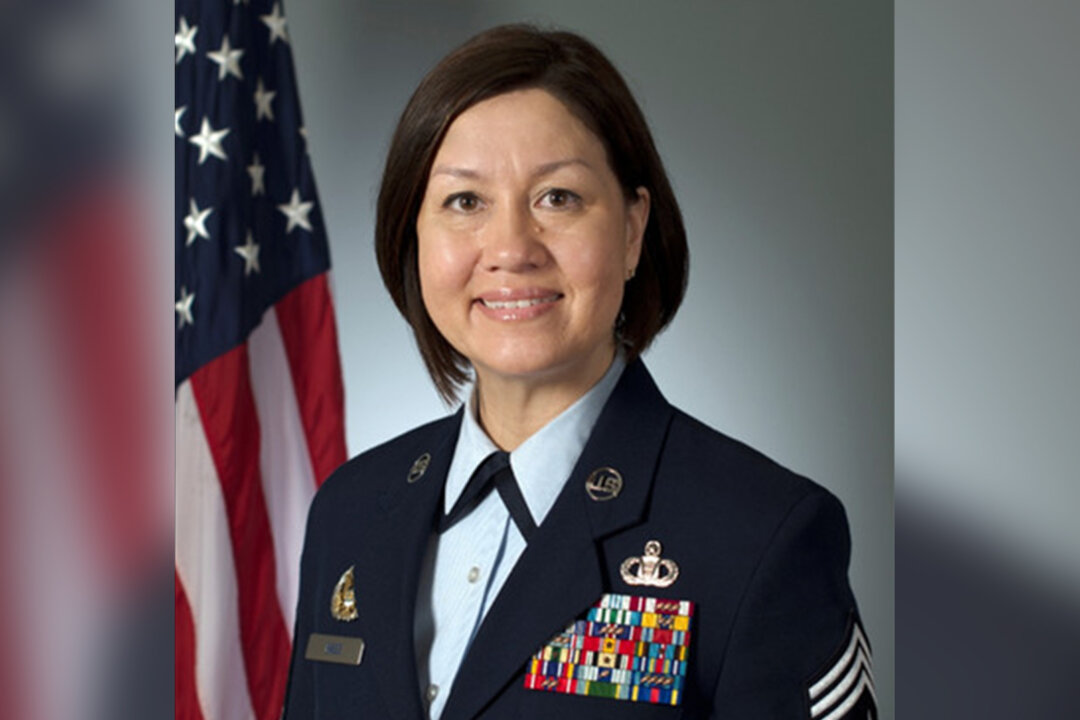 US Air Force Woman Makes History, Becomes Military’s First Female Top ...