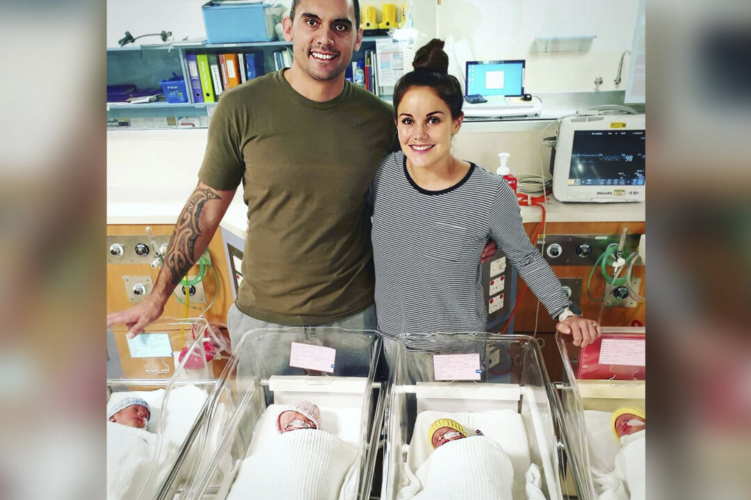 Mom Delivers Quads in High-Risk Birth After Doctors Said Abort 2-3 ...