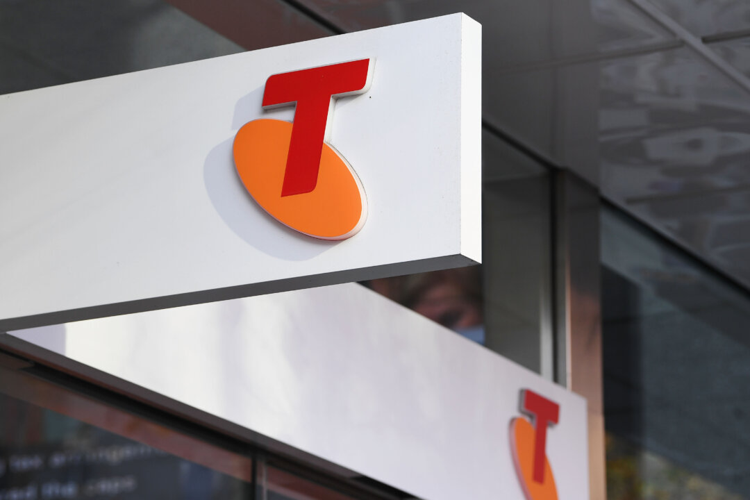 Australia’s Largest Telco Announces Hundreds of Job Cuts | The Epoch Times