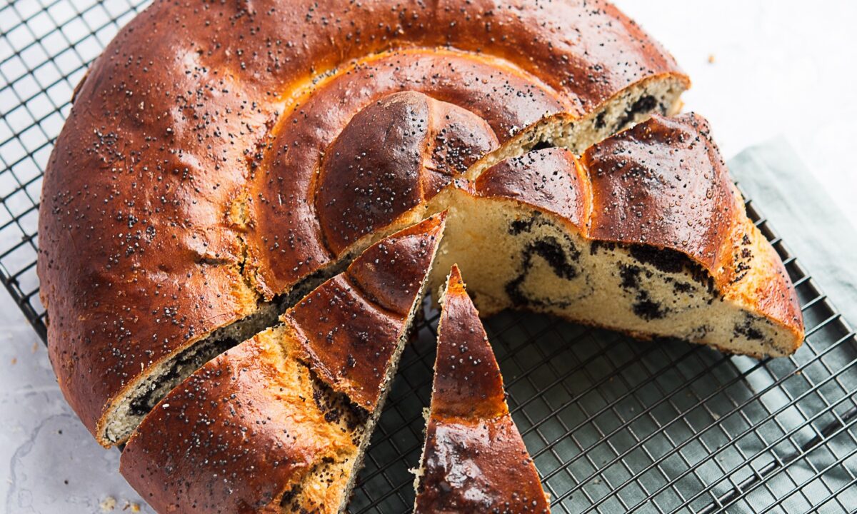 Dana’s Colac With Poppy Seeds