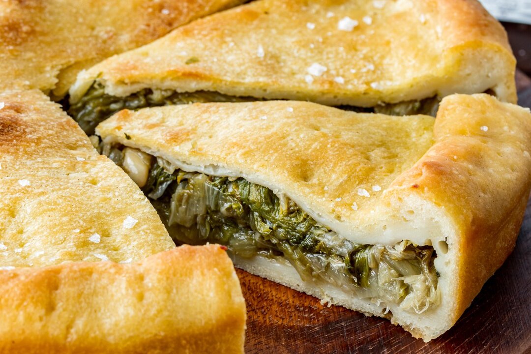Pizza di Scarola (Escarole Pie) | The Epoch Times