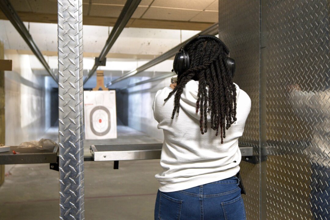 Gun Range Has Unique Training Approach Amid Chicago Violence | The ...