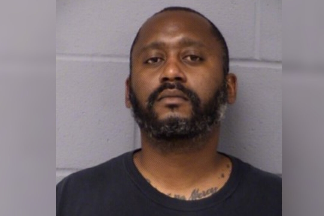 Former Detective Wanted for Fatally Shooting 3 People in Texas Arrested ...