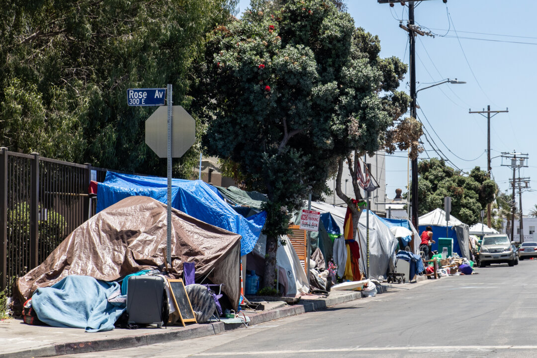 Newsom Invites Nation’s Homeless Population to Live the ‘California ...