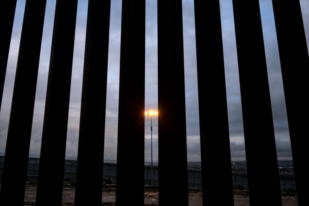 Border Officials Have Found More Than 200 Dead Migrants Since October ...