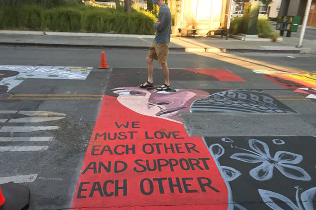 California Police Officers Sue City for Permitting Black Lives Matter ...