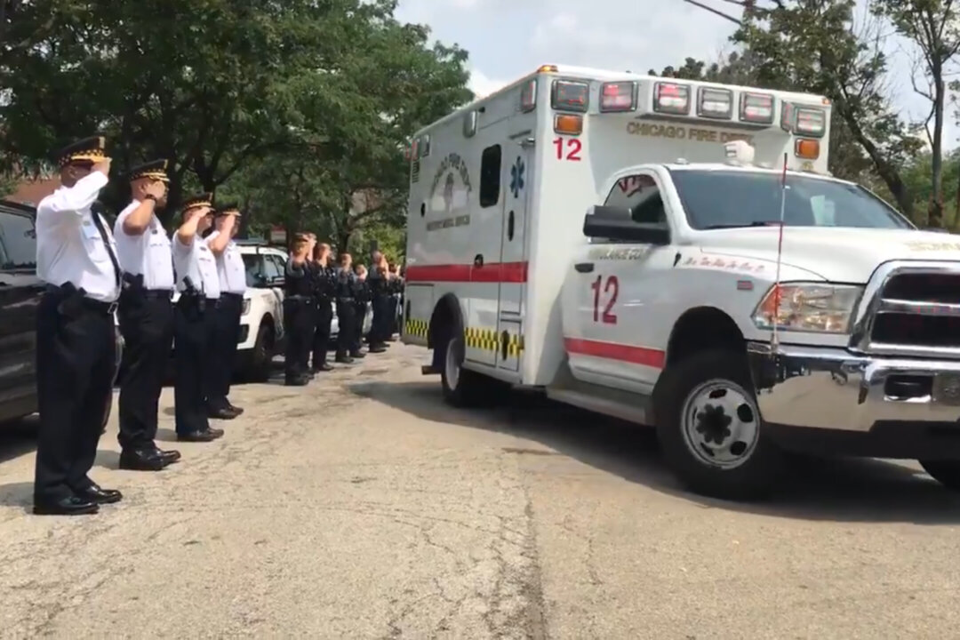 24-Year-Old Chicago Police Officer Dies in Apparent Suicide | The Epoch ...