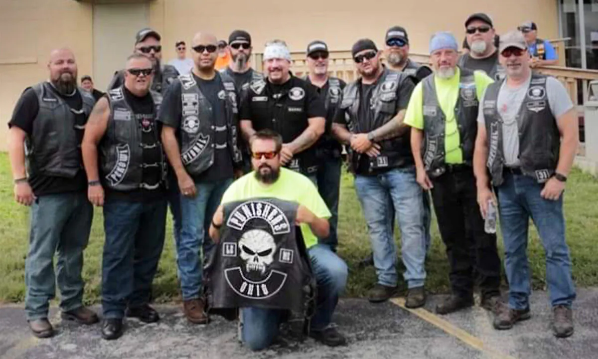 Hundreds of Bikers Back Fallen Police Officers’ Families With Huge ...