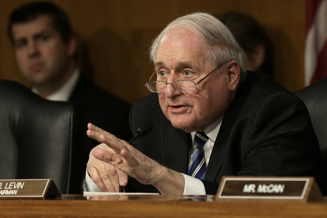 Former Sen. Carl Levin, Michigan’s Longest-Serving Senator, Dies at 87 ...