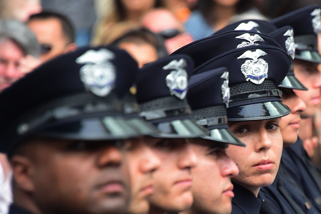 Los Angeles Approves Police Pay Raises Amid Officer Shortages | The ...