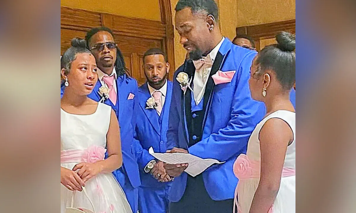 Man Proposes Adoption to Stepdaughters on Wedding Day: ‘Blood Could Not ...