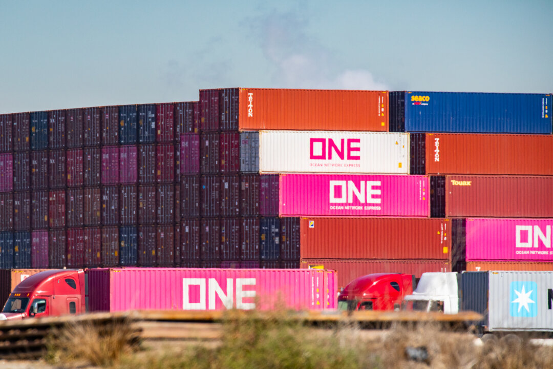 Shipping Containers From Stranded Ships Abandoned in California ...