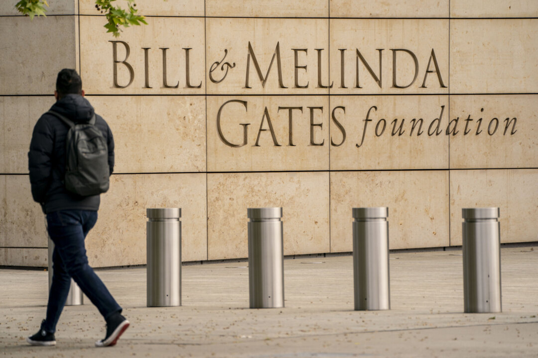 The FDA’s Ties to the Gates Foundation | The Epoch Times