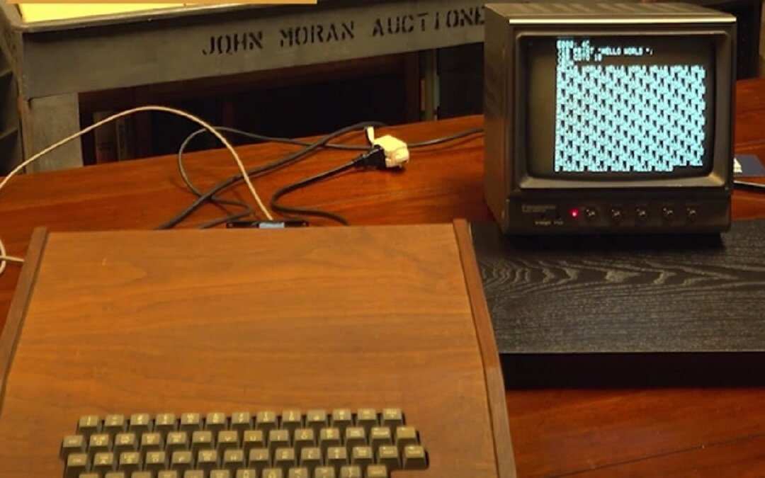 Apple Computer Made by Jobs and Wozniak Auctioned for $ 375,000 | The ...