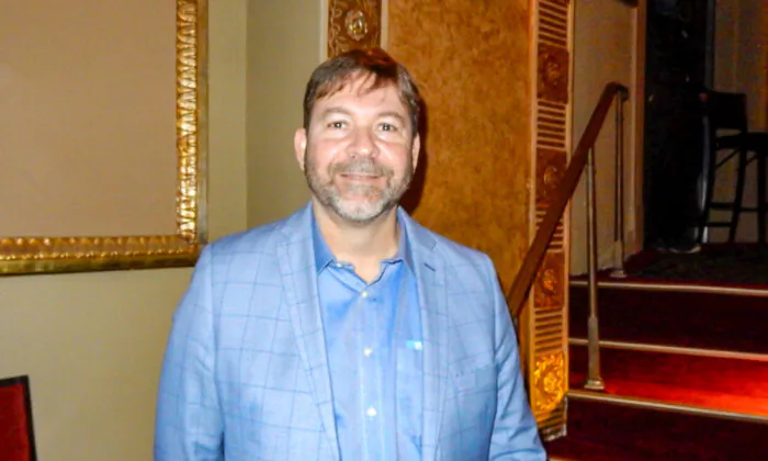 Shen Yun Is Outstanding, Physician Says