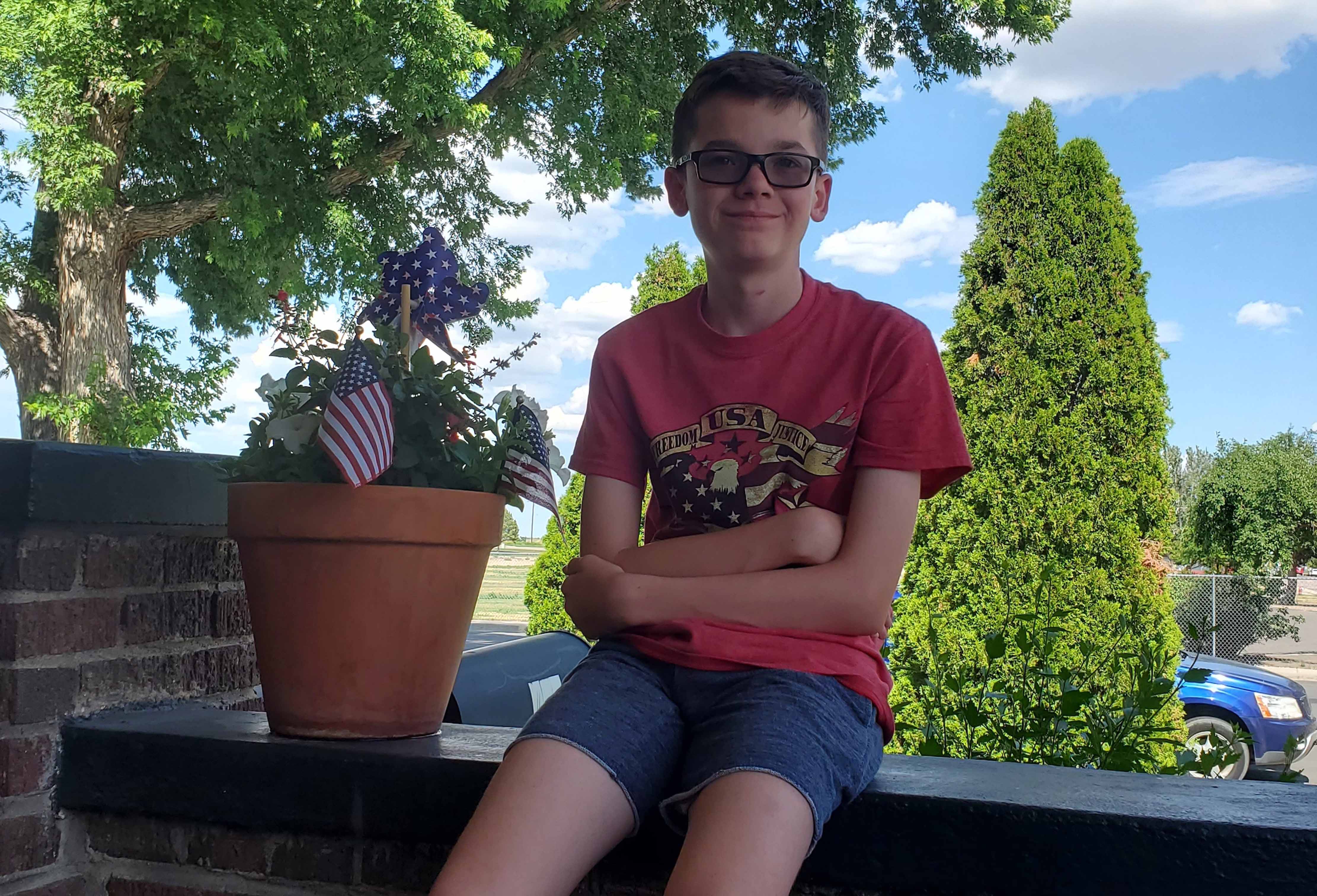 8th Grader Sees Dad Choking At Dinner Table Performs Heimlich He