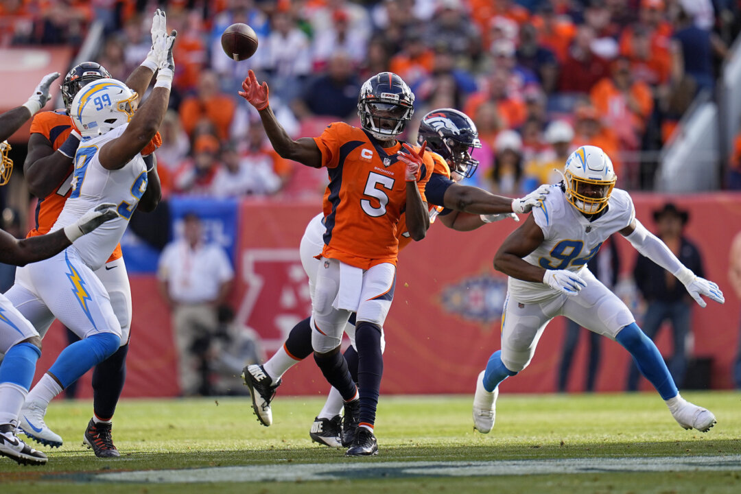 Teddy Bridgewater Unretires, Rejoins Lions Ahead of Playoffs | The ...