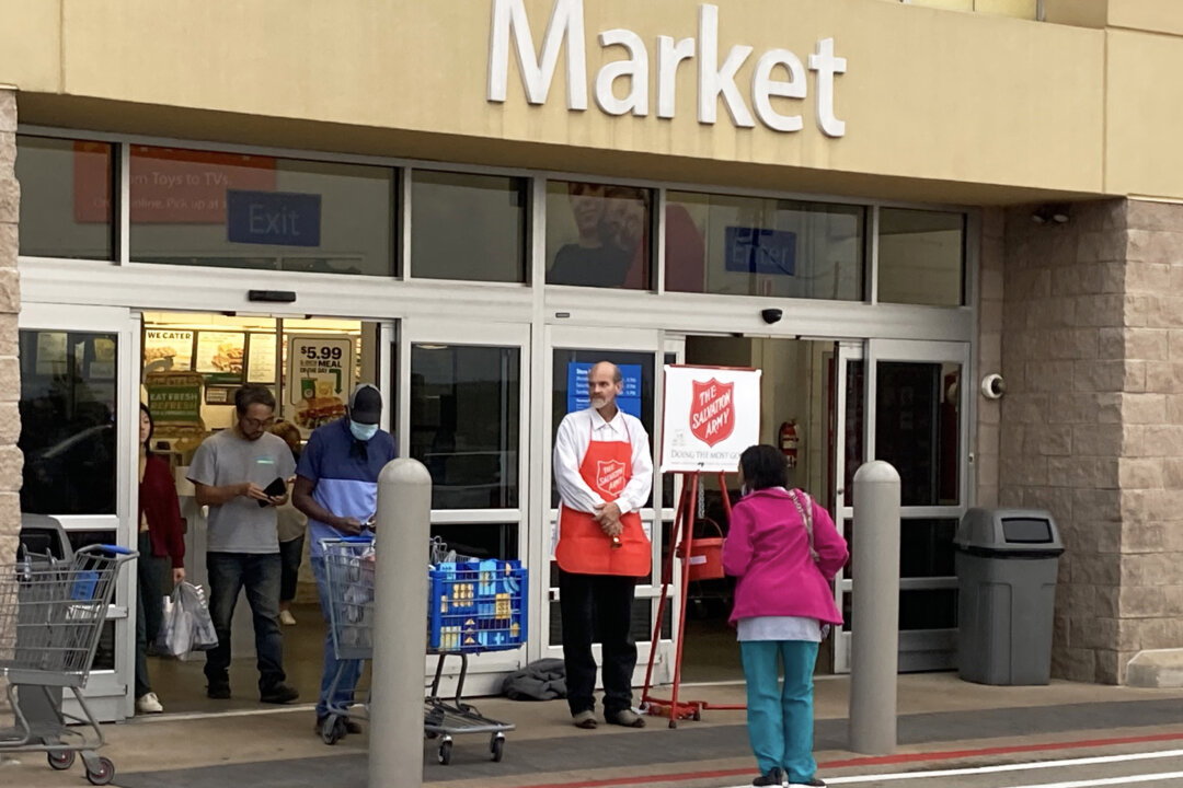 Salvation Army Bell Ringers Carry On Century-Old Donation Drive ...