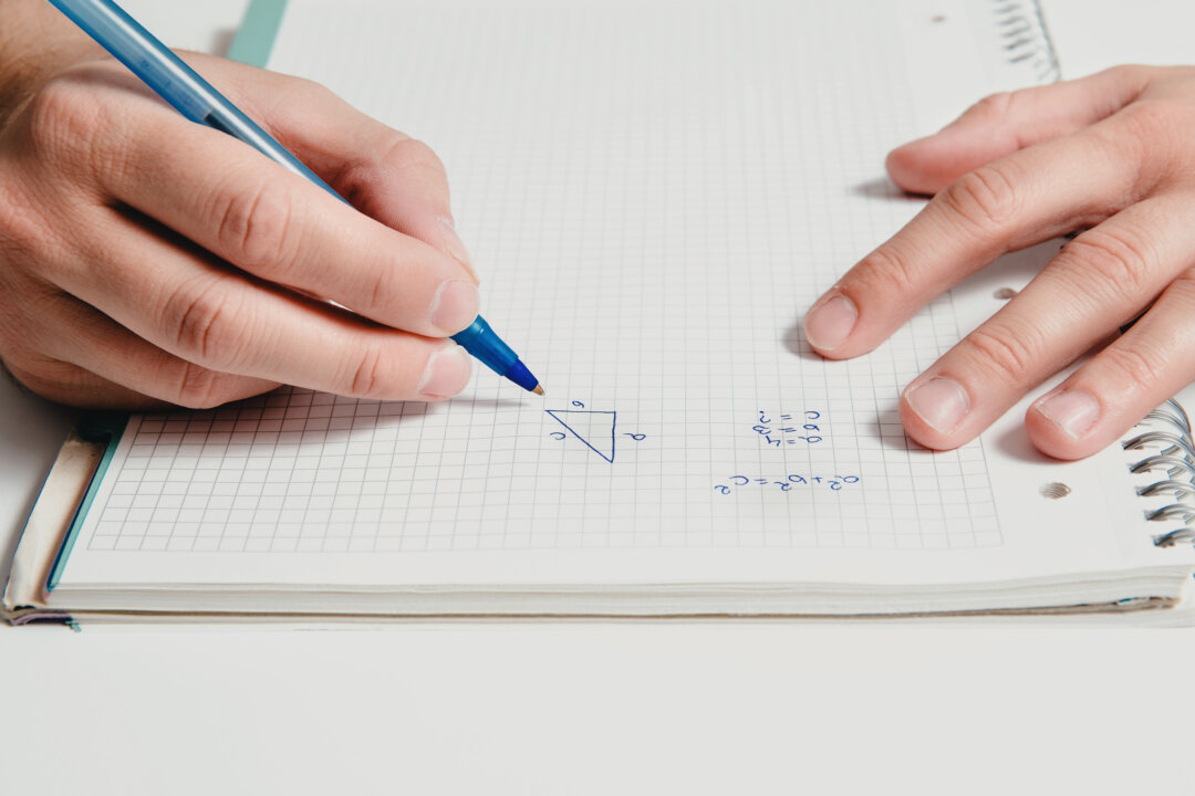 All Teachers Should Know How to Do Basic Math | The Epoch Times