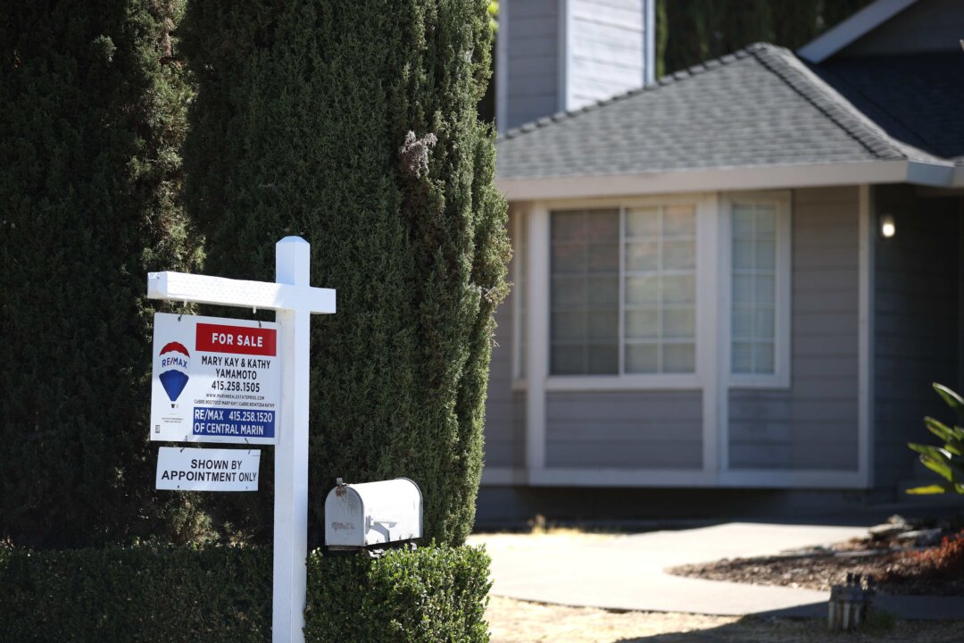 Mortgage Applications Decline as Interest Rates Rise | The Epoch Times