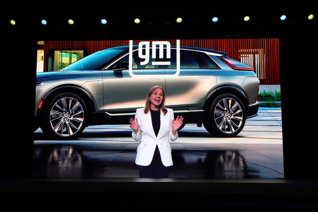 General Motors Reveals Luxury Personal Self-Driving Electric Cadillac ...