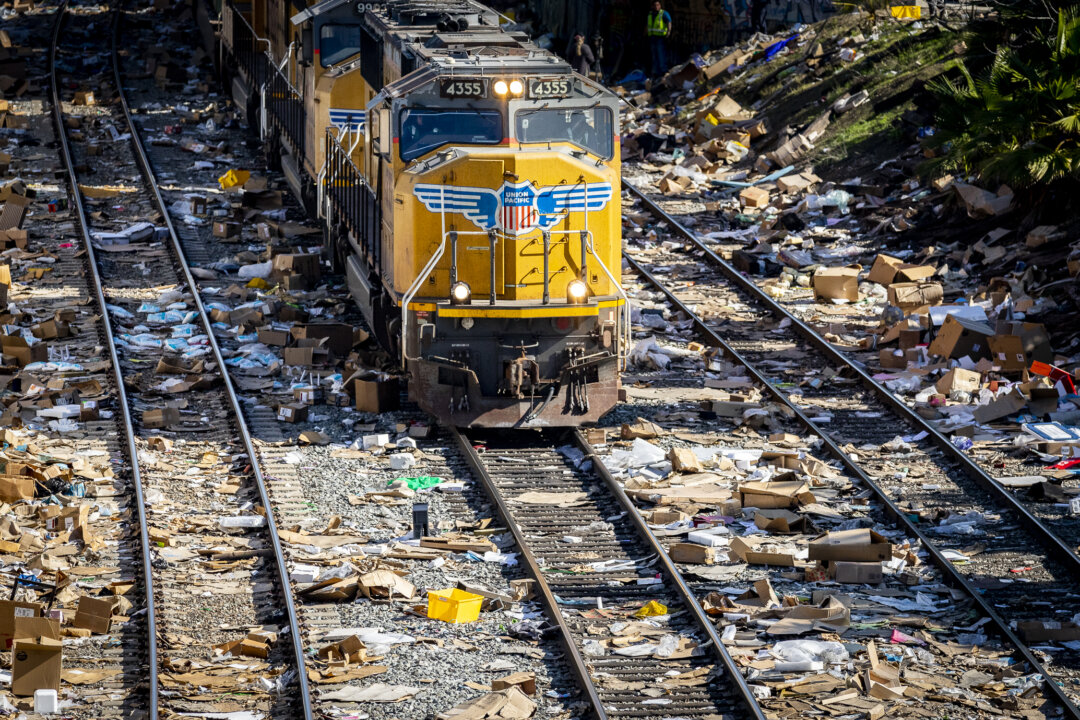 Rail Companies Beef Up Security as Freight Train Heists Increase | The ...