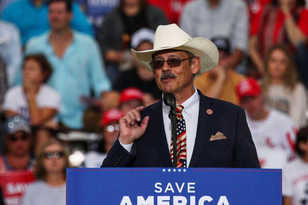 ‘America First’ Candidate Finchem Wins GOP Nomination for Arizona ...