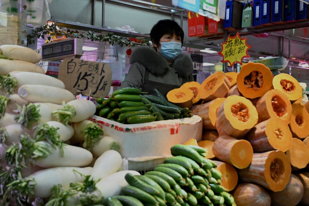 On China’s Persistent Low Inflation | The Epoch Times