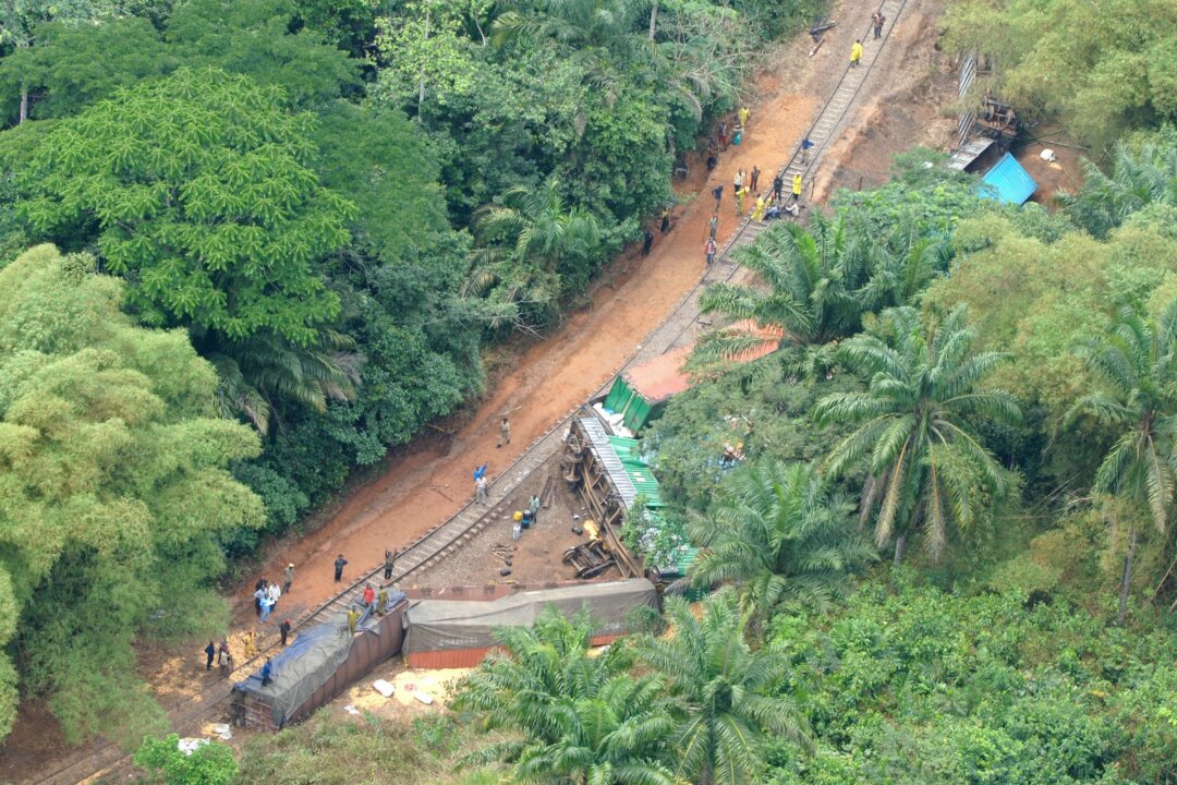 Congo Freight Train Derailment Kills 75 in South | The Epoch Times