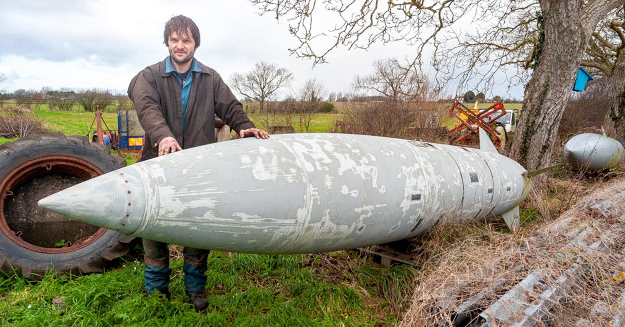 Farmer Installs Two 22-Foot Tornado Fighter Jet Fuel Tanks Outside His ...