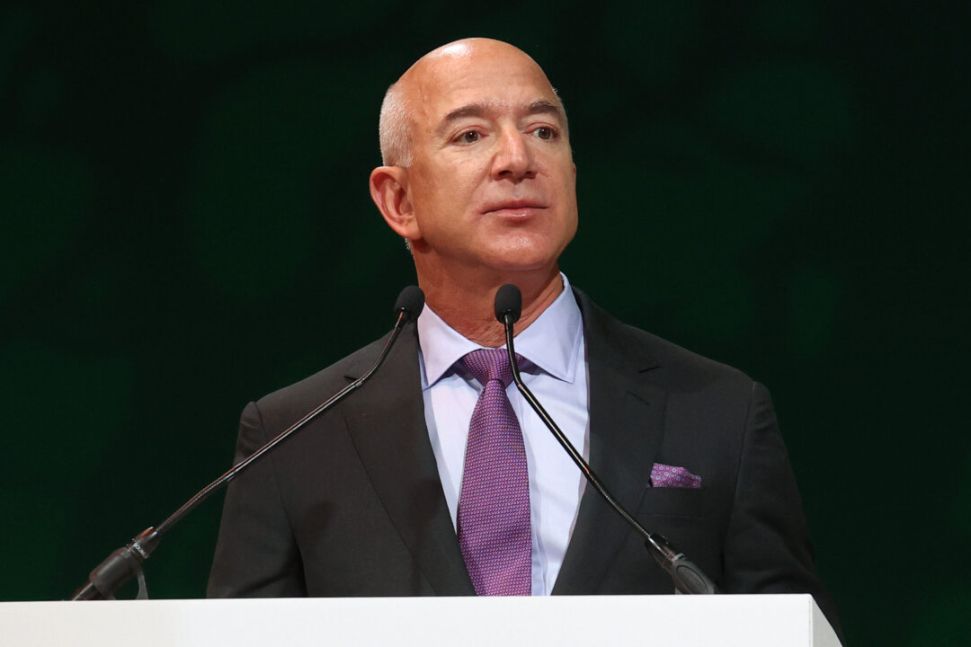 Jeff Bezos Reveals How He Plans to Spend His Vast Fortune, Advises ...