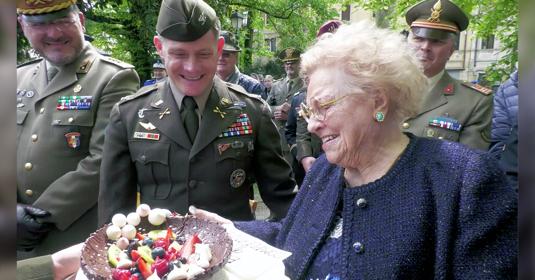 US Army Replaces Birthday Cake Stolen From Italian Girl in 1945, 77 ...