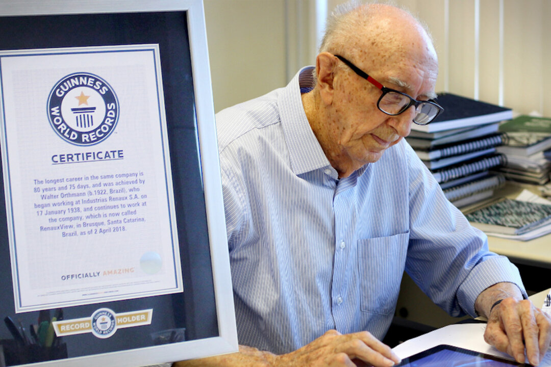 100-Year-Old Man Breaks World Record for ‘Longest Career in the Same ...