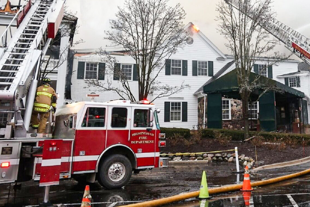 3 Children and 2 Adults Die in Michigan House Fire | The Epoch Times
