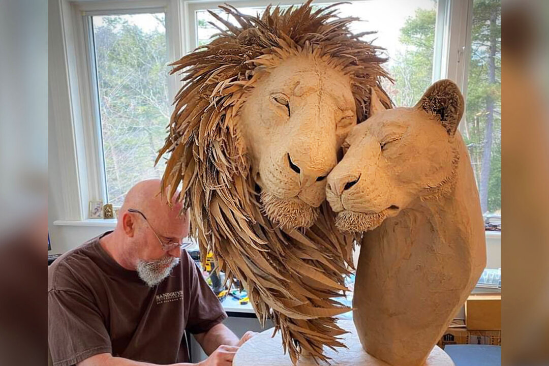 Artists Sculpt Old Cardboard Boxes to Make Stunningly Realistic Life ...