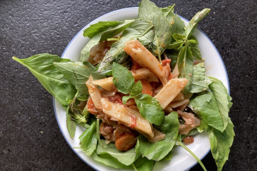 Soft Tomatoes? Turn Them Into This Fast, Fresh, Ultra-Summery Pasta ...