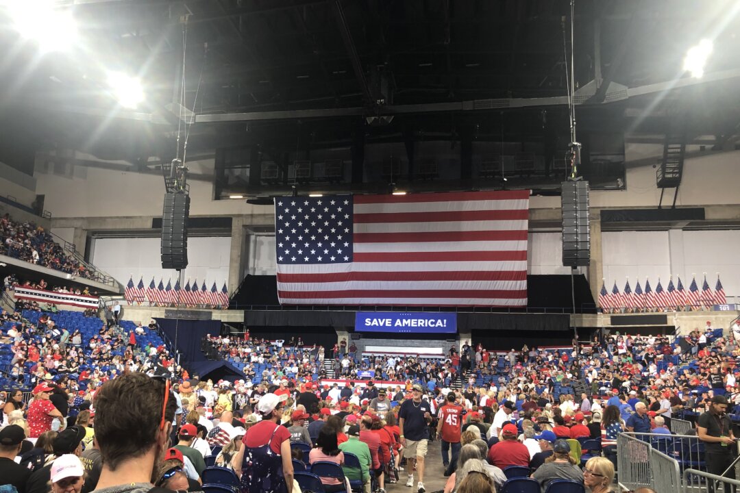 ‘It Has to Be Him’: Anticipation for Trump 2024 Run Builds Up at ...
