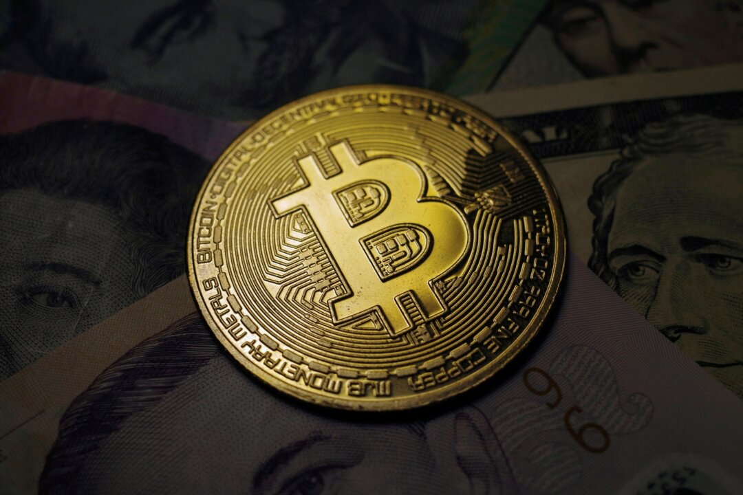 Bitcoin Once Again Slips Below $20,000 | The Epoch Times