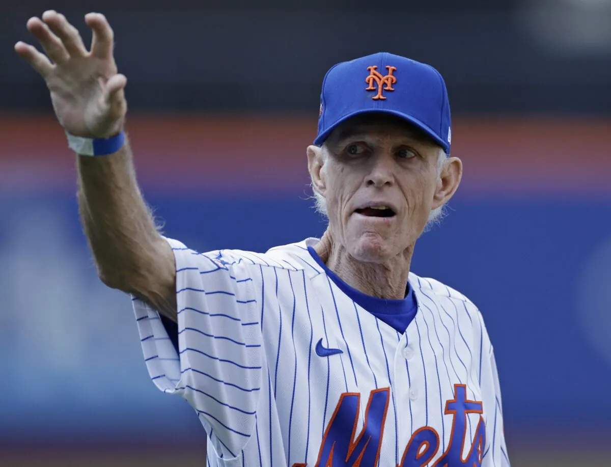 Former All-Star Catcher John Stearns Dies at 71