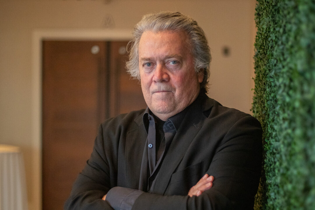 Bannon: ‘I’ll Never Back Down. They’ll Have to Kill Me First’ | The ...